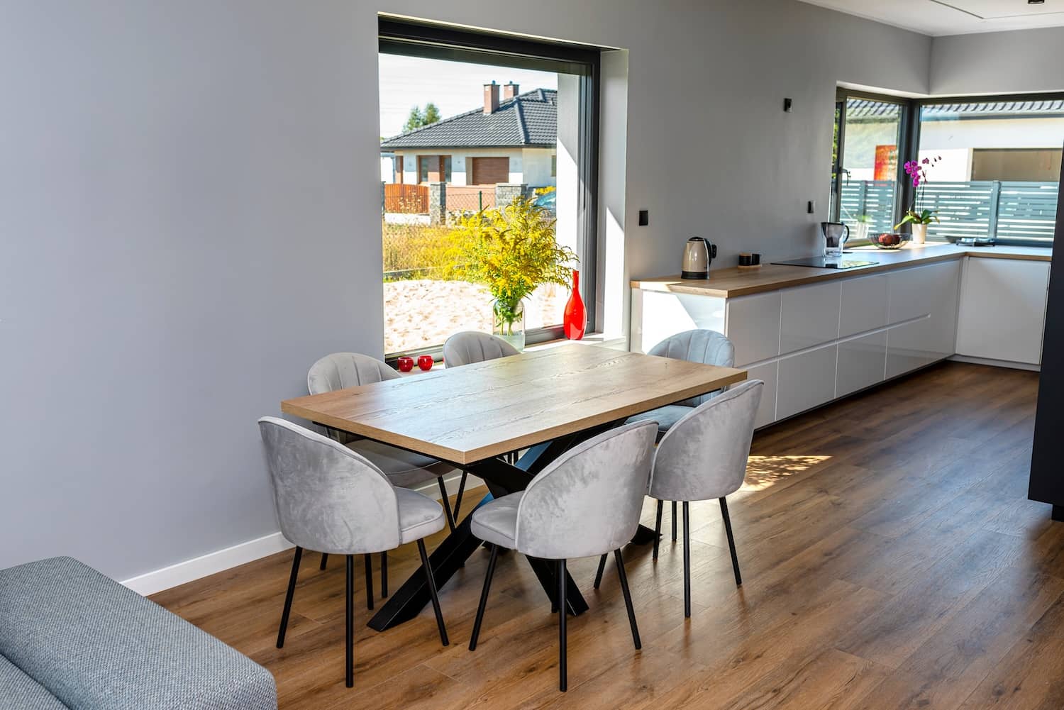 How to Choose Which Direction to Lay Vinyl Plank Flooring | Fox ...